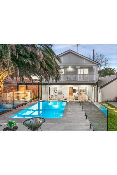 AUTHENTIC AUSTRALIAN