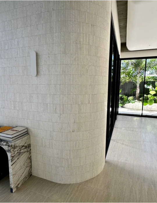 SUPERWHITE TRAVERTINE KIT KAT MOSAIC